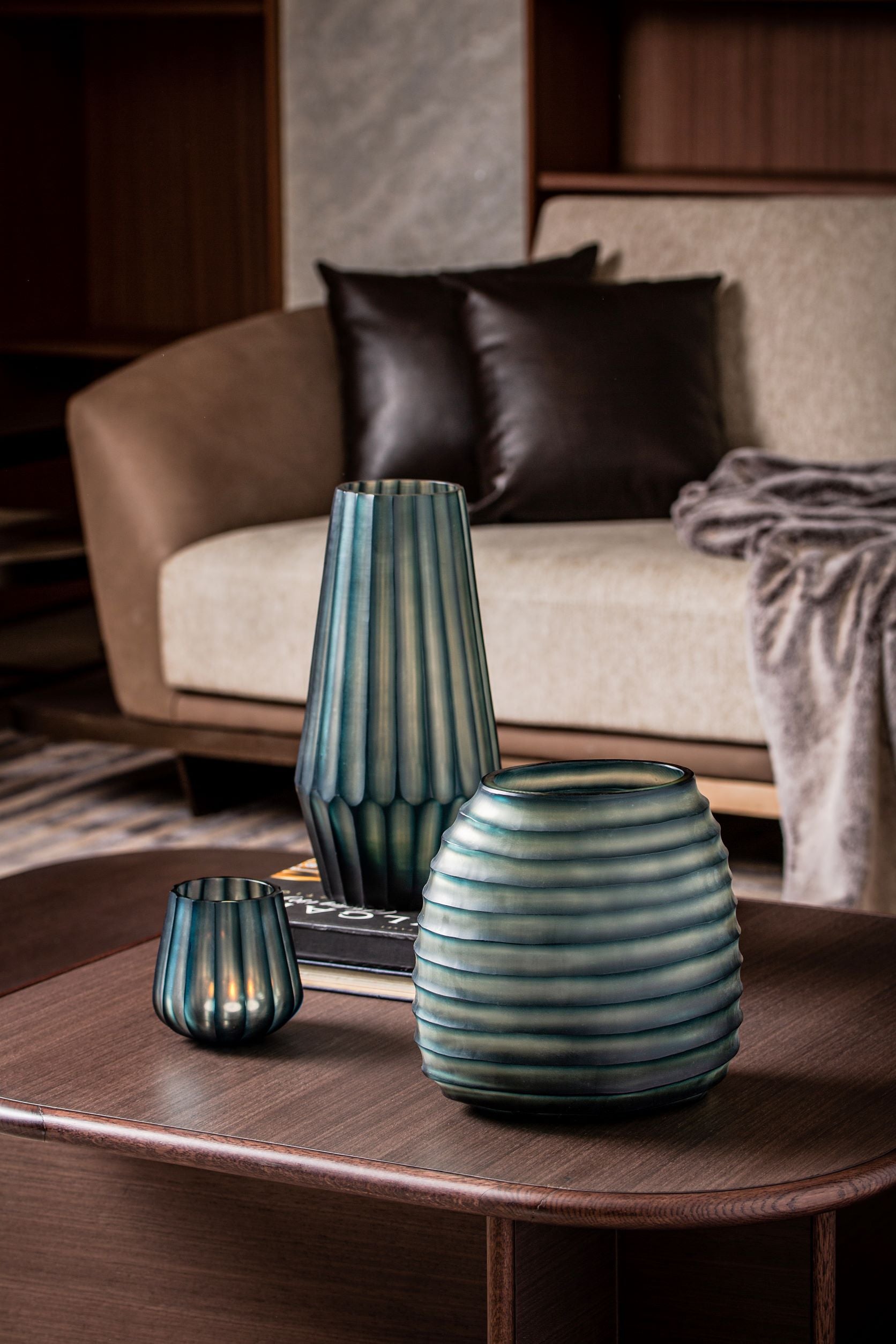 Logan Asymmetric Vase Medium – stylivingindia